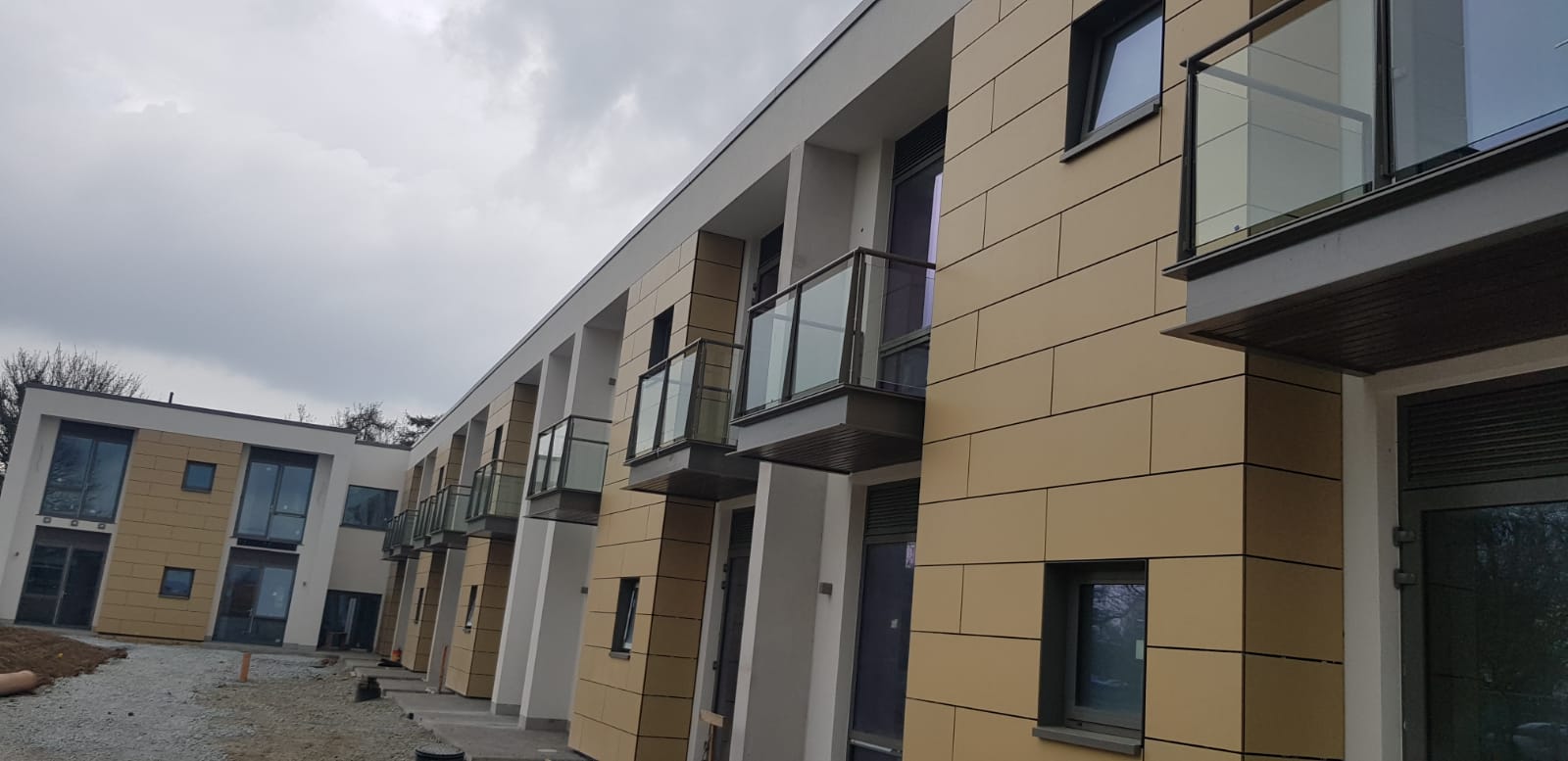 Installed balconies at Peamount Hospital 2 – Phil Purcell Engineering Ltd